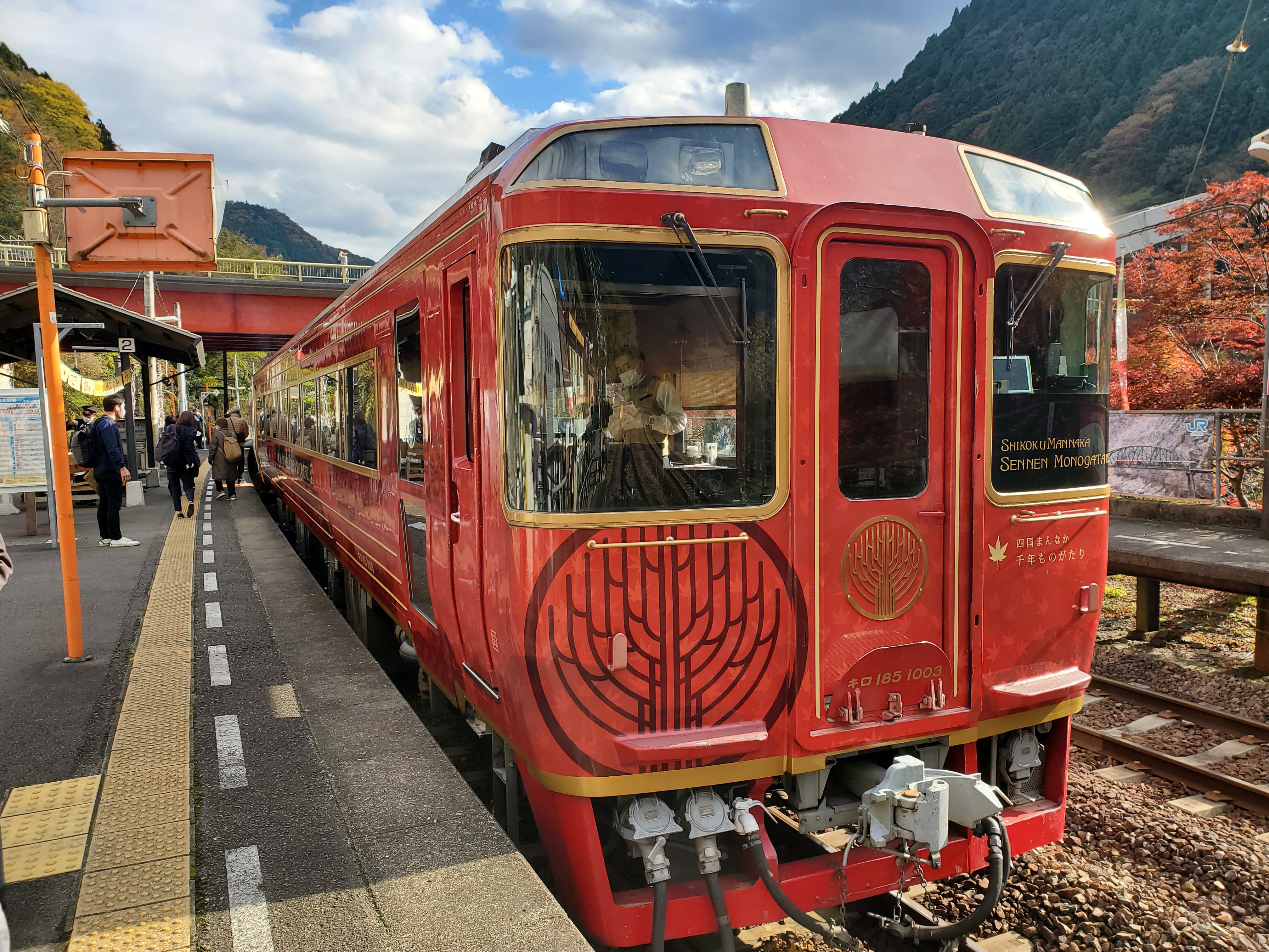 Exploring Shikoku via Sightseeing Train - 📍Kagawa, Tokushima – HIS ...